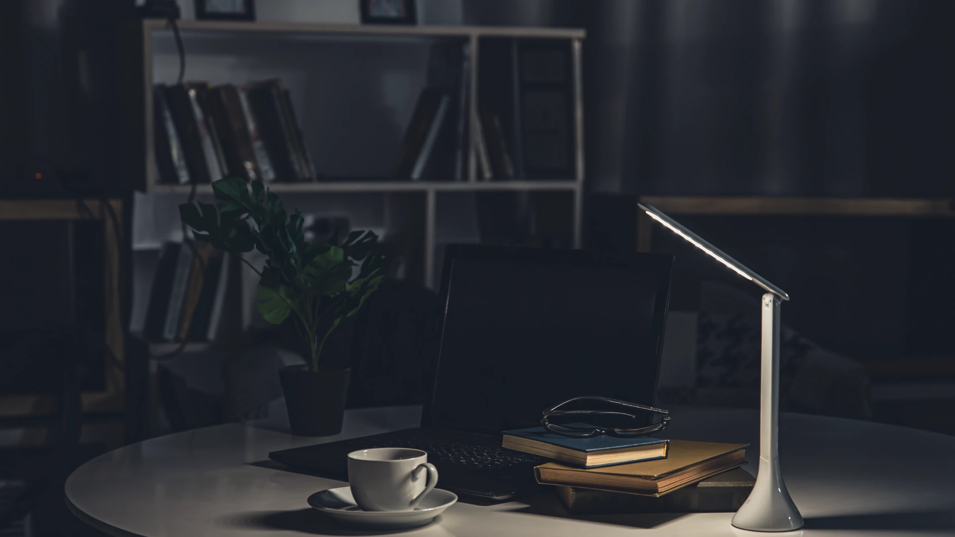 Governance Desk | The Strategic Governance Layer - Project Bureau